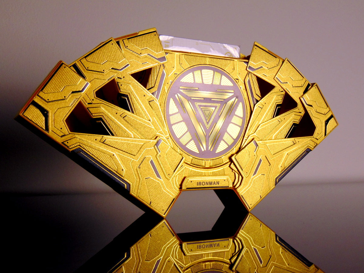 Iron Man Mark 21 (Midas / Gold) Playing Cards by Card Mafia – Curated Cards
